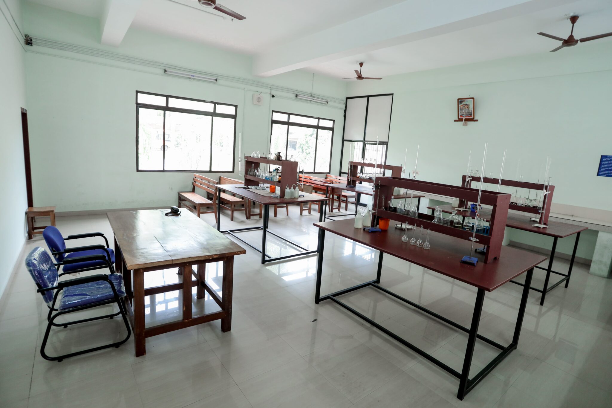 lab facilities - MBITS